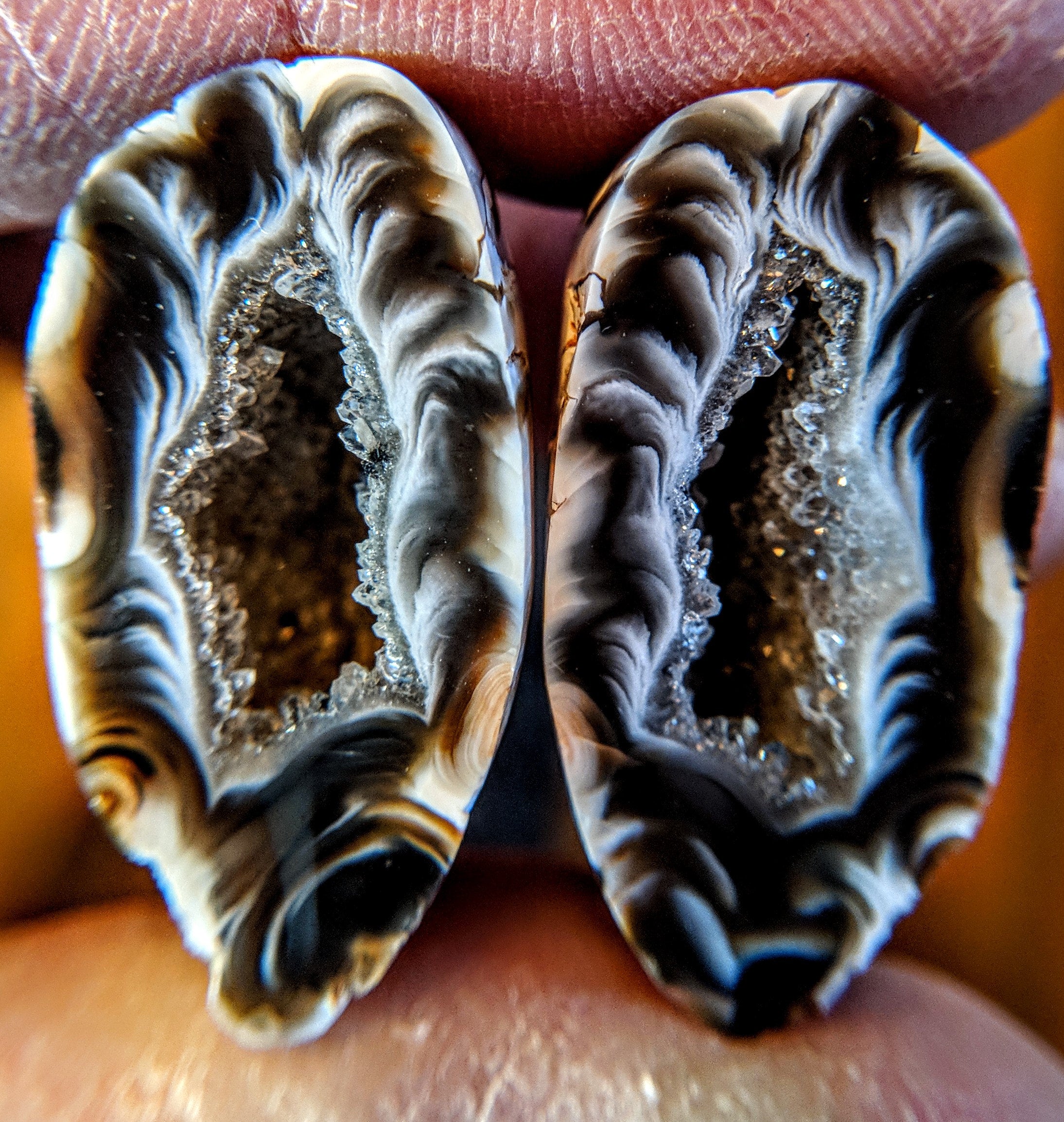 Whole crack your own Oco geodes from Brazil | The Geode Guys