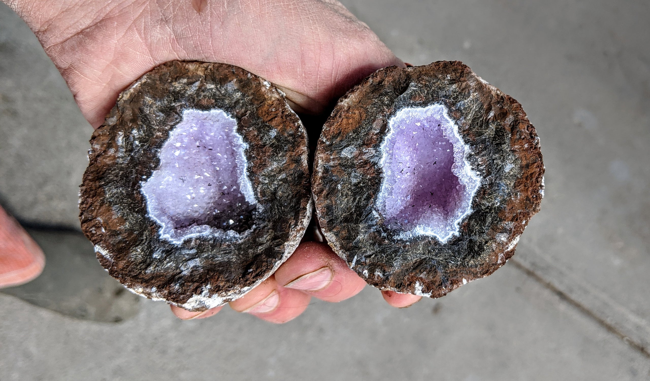 Crack your own Mexican Geodes | The Geode Guys